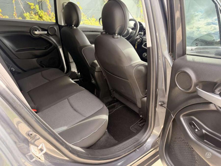 Grey Fiat 500-x 2018 in Vilnius, with an engine capacity of 1.25 L and mileage of 196 thousand km for 8550 €, photo 21 on AUTOMOTO.COM.LV