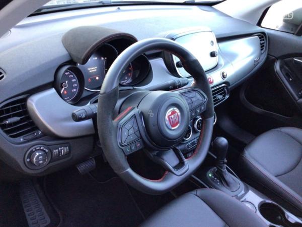 Grey Fiat 500-x 2023 in Kaunas, with an engine capacity of 1.50 L and mileage of 16 thousand km for 23409 €, photo 8 on AUTOMOTO.COM.LV
