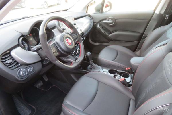Grey Fiat 500-x 2023 in Kaunas, with an engine capacity of 1.50 L and mileage of 12 thousand km for 23772 €, photo 9 on AUTOMOTO.COM.LV