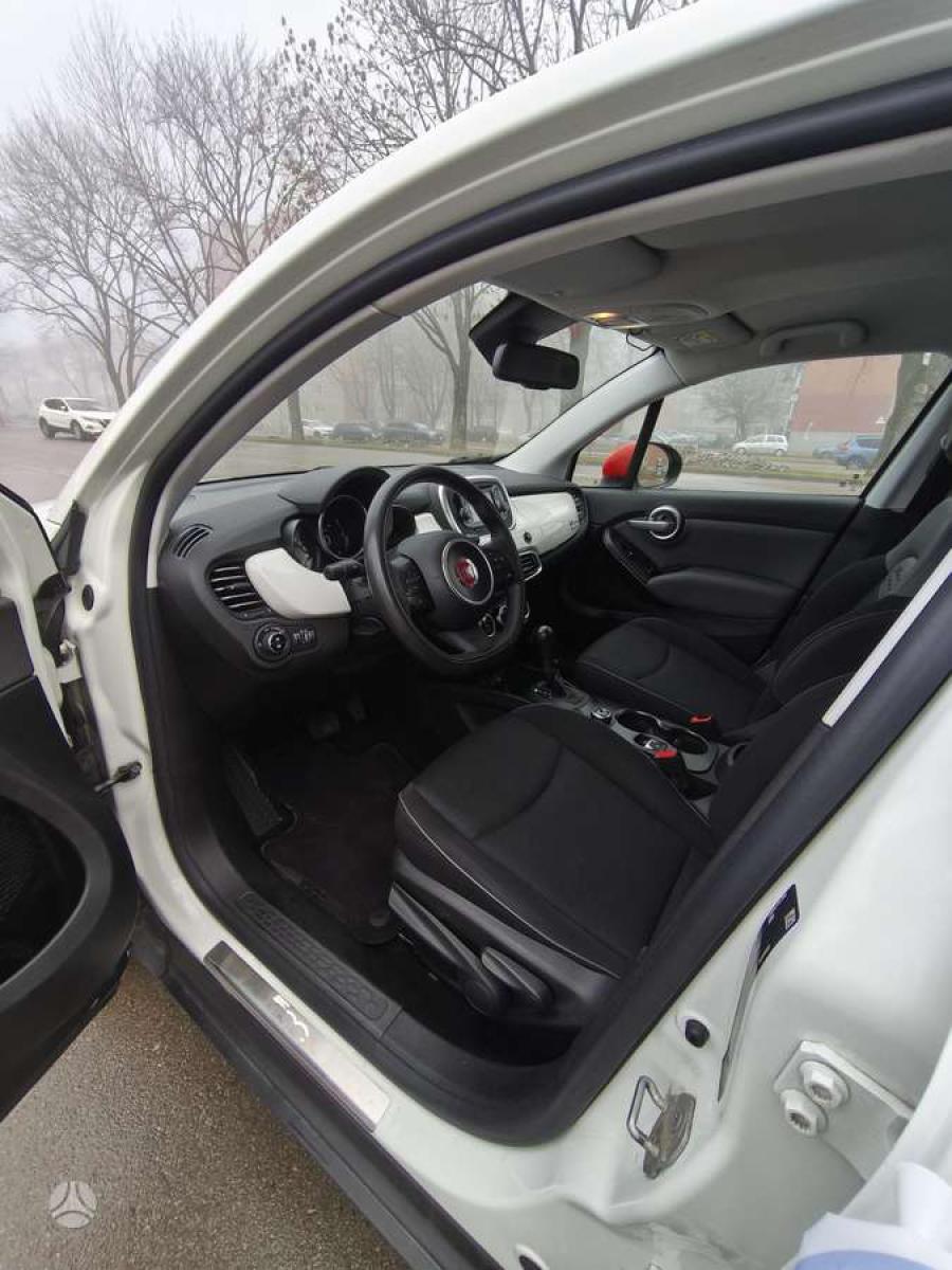 White Fiat 500-x 2015 in Klaipeda, with an engine capacity of 1.37 L and mileage of 150 thousand km for 7200 €, photo 10 on AUTOMOTO.COM.LV
