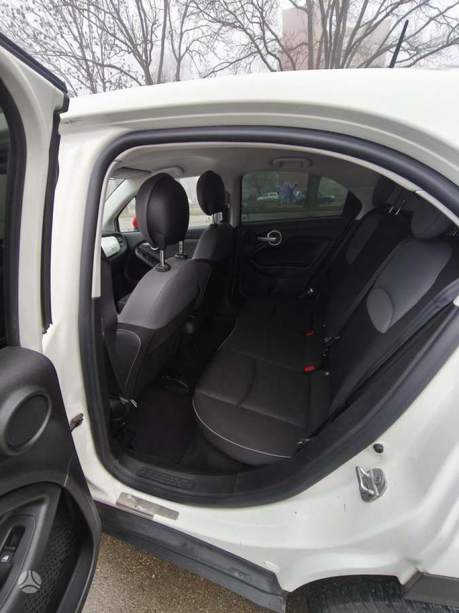White Fiat 500-x 2015 in Klaipeda, with an engine capacity of 1.37 L and mileage of 150 thousand km for 7200 €, photo 11 on AUTOMOTO.COM.LV