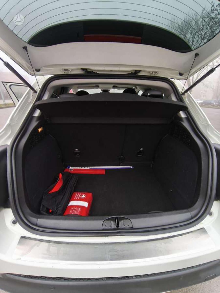 White Fiat 500-x 2015 in Klaipeda, with an engine capacity of 1.37 L and mileage of 150 thousand km for 7200 €, photo 12 on AUTOMOTO.COM.LV