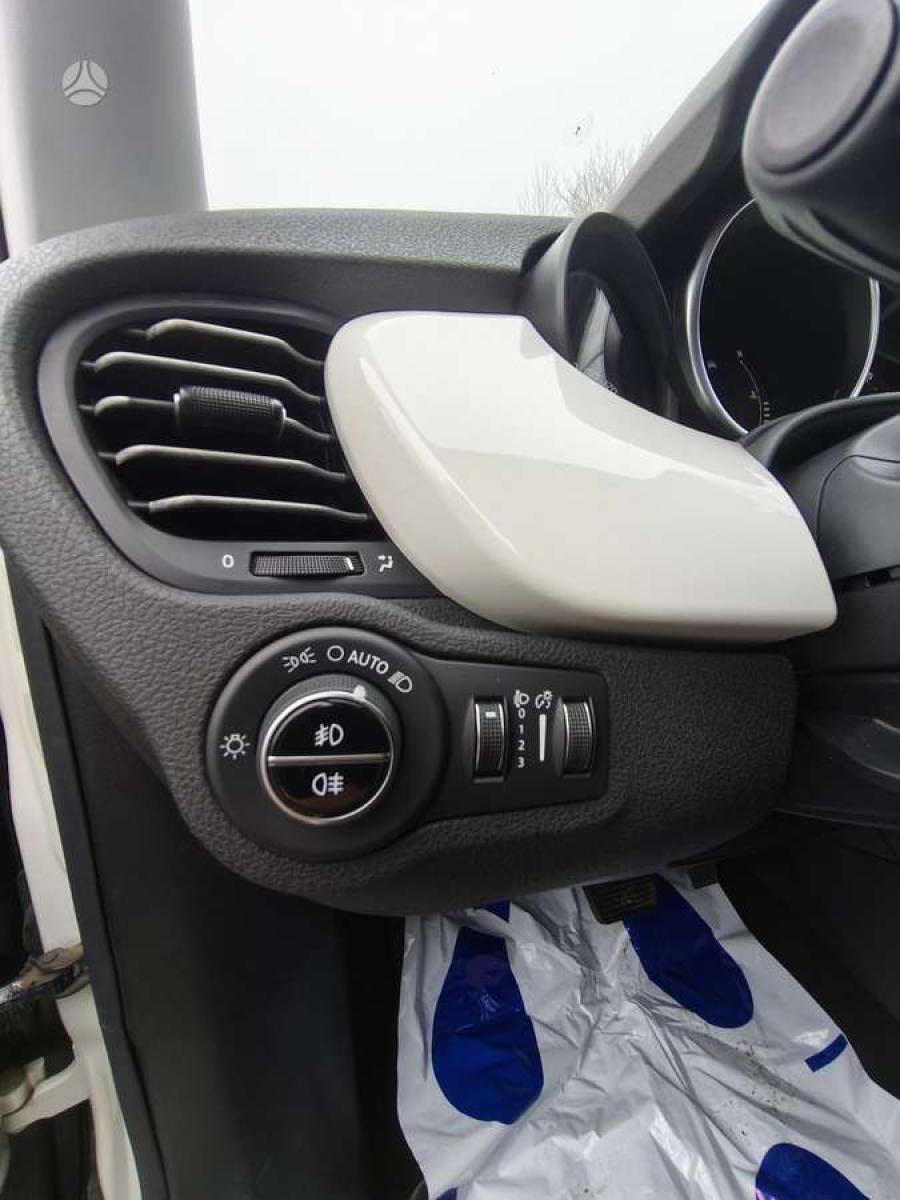 White Fiat 500-x 2015 in Klaipeda, with an engine capacity of 1.37 L and mileage of 150 thousand km for 7200 €, photo 17 on AUTOMOTO.COM.LV