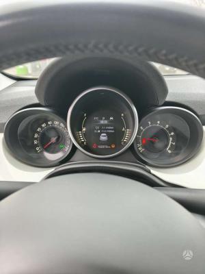 White Fiat 500-x 2015 in Klaipeda, with an engine capacity of 1.37 L and mileage of 150 thousand km for 7200 €, photo 20 on AUTOMOTO.COM.LV