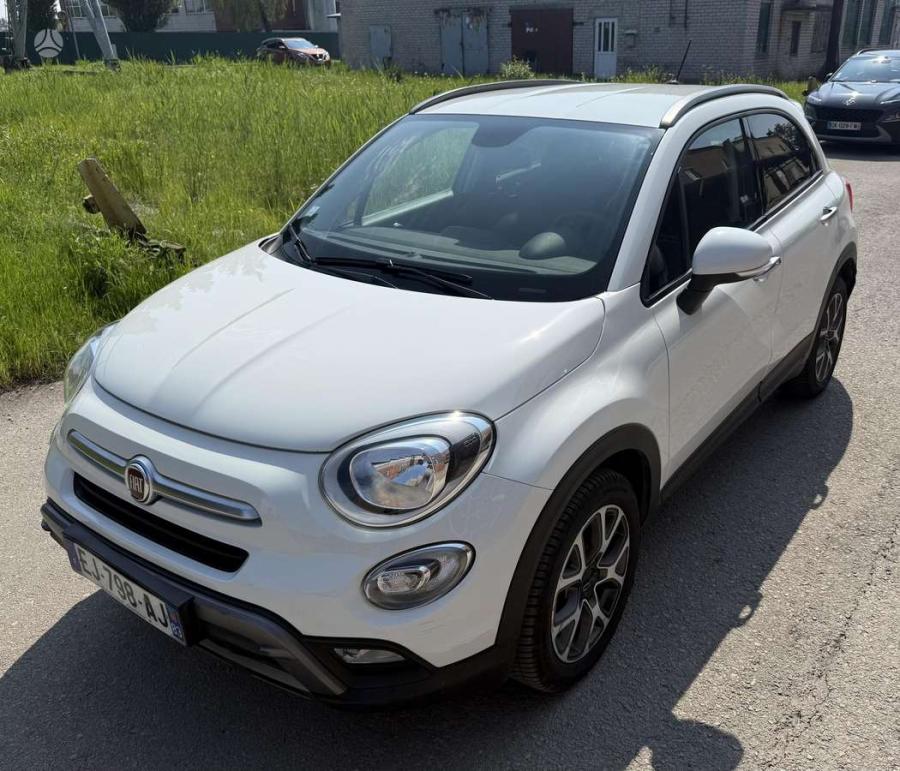 Balts Fiat 500-x 2016 Alīta, ar dzinēja tilpumu 1.60 L un nobraukumu 288 tūkst. km par 4600 €, foto 1 vietnē AUTOMOTO.COM.LV