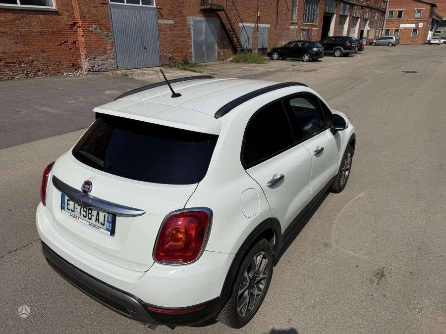 Balts Fiat 500-x 2016 Alīta, ar dzinēja tilpumu 1.60 L un nobraukumu 288 tūkst. km par 4600 €, foto 7 vietnē AUTOMOTO.COM.LV