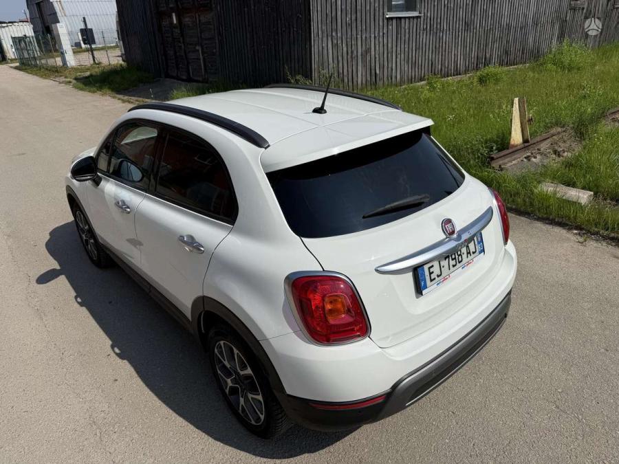 White Fiat 500-x 2016 in Alytus, with an engine capacity of 1.60 L and mileage of 288 thousand km for 4600 €, photo 9 on AUTOMOTO.COM.LV