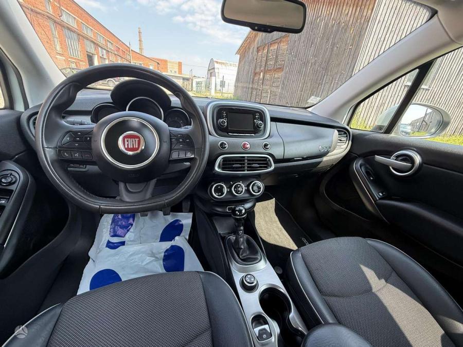 White Fiat 500-x 2016 in Alytus, with an engine capacity of 1.60 L and mileage of 288 thousand km for 4600 €, photo 14 on AUTOMOTO.COM.LV