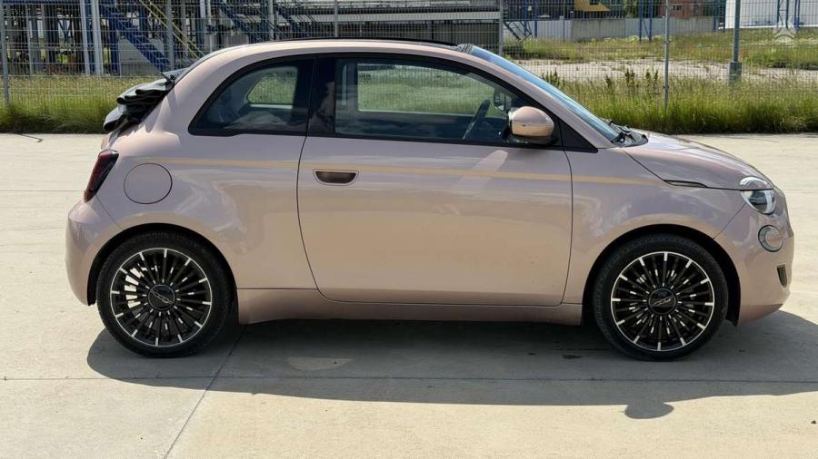 Dzeltens Fiat 500 2022 Jonava, ar dzinēja tilpumu 0.00 L un nobraukumu 30 tūkst. km par 10200 €, foto 5 vietnē AUTOMOTO.COM.LV