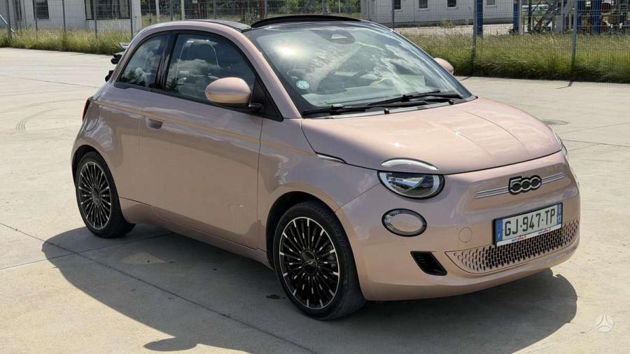 Yellow Fiat 500 2022 in Jonava, with an engine capacity of 0.00 L and mileage of 29 thousand km for 9999 €, photo 9 on AUTOMOTO.COM.LV