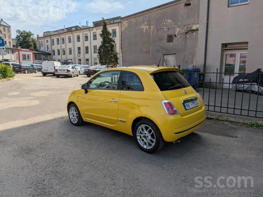 Yellow Fiat 500 2009 in Riga, with an engine capacity of 1.20 L and mileage of 145 thousand km for 3900 €, photo 4 on AUTOMOTO.COM.LV
