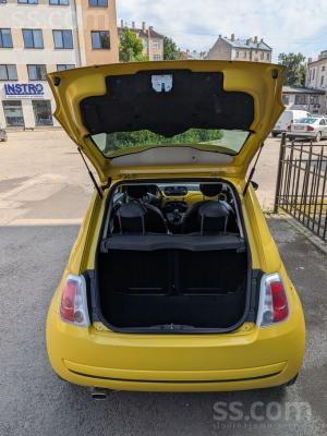 Yellow Fiat 500 2009 in Riga, with an engine capacity of 1.20 L and mileage of 145 thousand km for 3900 €, photo 7 on AUTOMOTO.COM.LV