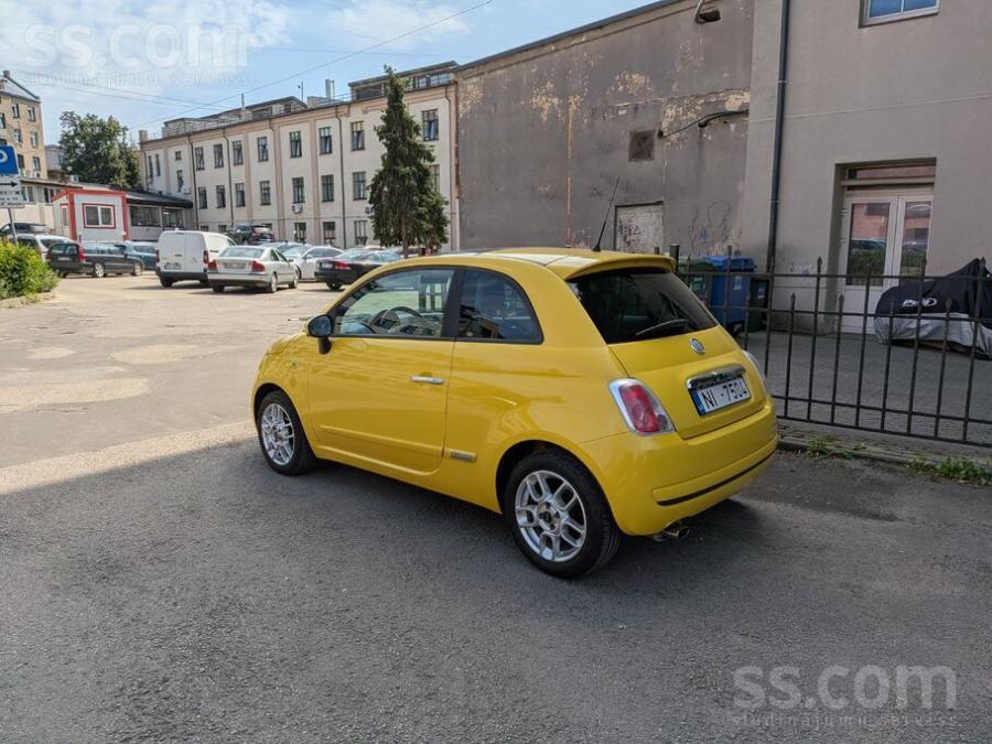 Yellow Fiat 500 2009 in Riga, with an engine capacity of 1.20 L and mileage of 145 thousand km for 3900 €, photo 4 on AUTOMOTO.COM.LV