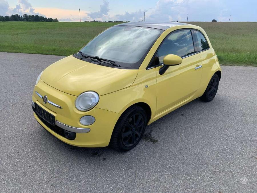 Dzeltens Fiat 500 2010 Utena, ar dzinēja tilpumu 1.25 L un nobraukumu 200 tūkst. km par 2250 €, foto 1 vietnē AUTOMOTO.COM.LV