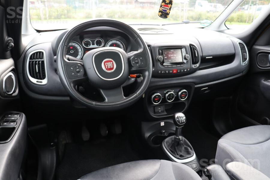 Yellow Fiat 500 2012 in Riga, with an engine capacity of 1.30 L and mileage of 199 thousand km for 5990 €, photo 8 on AUTOMOTO.COM.LV