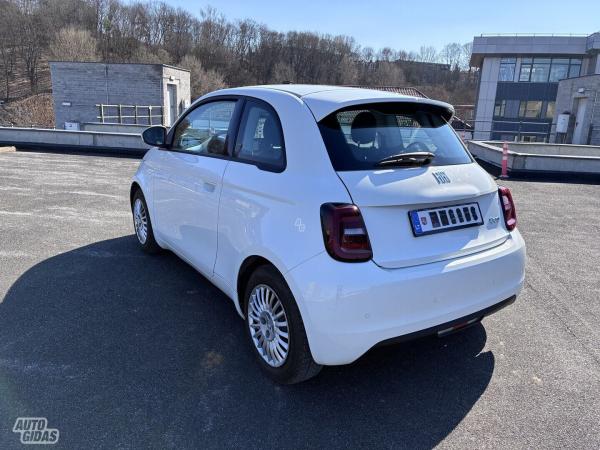 Fiat 500e 2022 in Vilnius, with an engine capacity of 0.00 L and mileage of 32 thousand km for 14200 €, photo 3 on AUTOMOTO.COM.LV