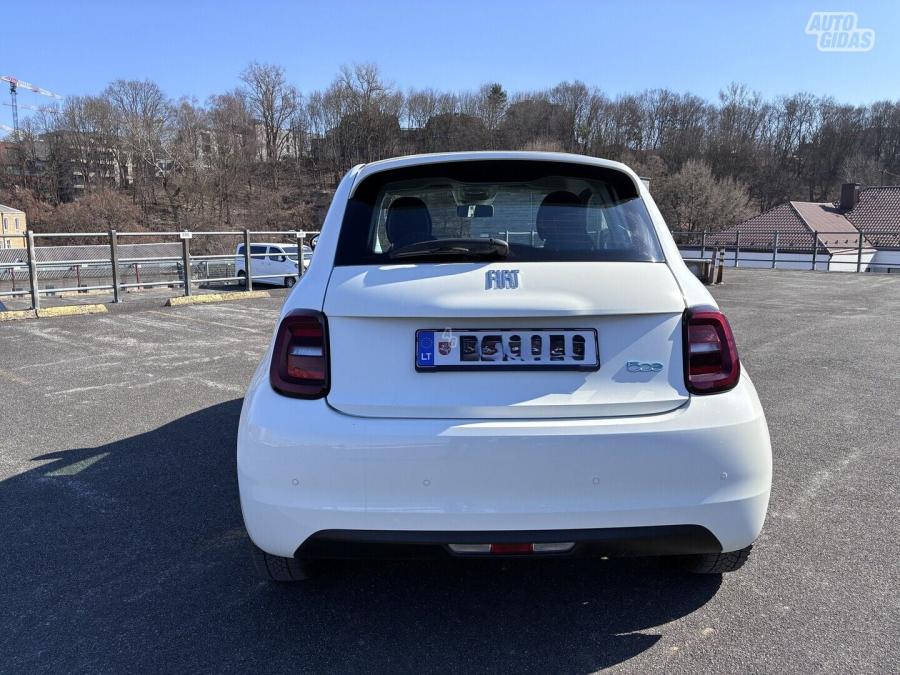 Fiat 500e 2022 in Vilnius, with an engine capacity of 0.00 L and mileage of 32 thousand km for 14200 €, photo 5 on AUTOMOTO.COM.LV