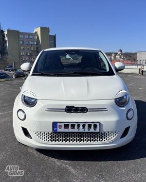 Fiat 500e 2022 in Vilnius, with an engine capacity of 0.00 L and mileage of 32 thousand km for 14200 €, photo 7 on AUTOMOTO.COM.LV