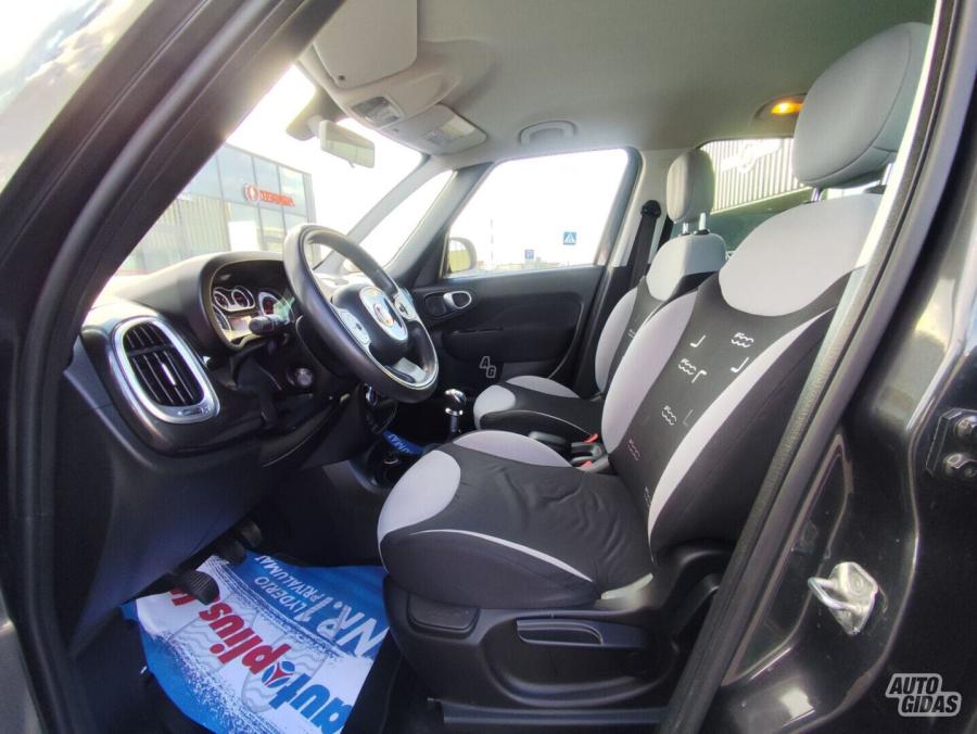 Black Fiat 500L 2014 in Siauliai, with an engine capacity of 1.60 L and mileage of 189 thousand km for 4600 €, photo 12 on AUTOMOTO.COM.LV