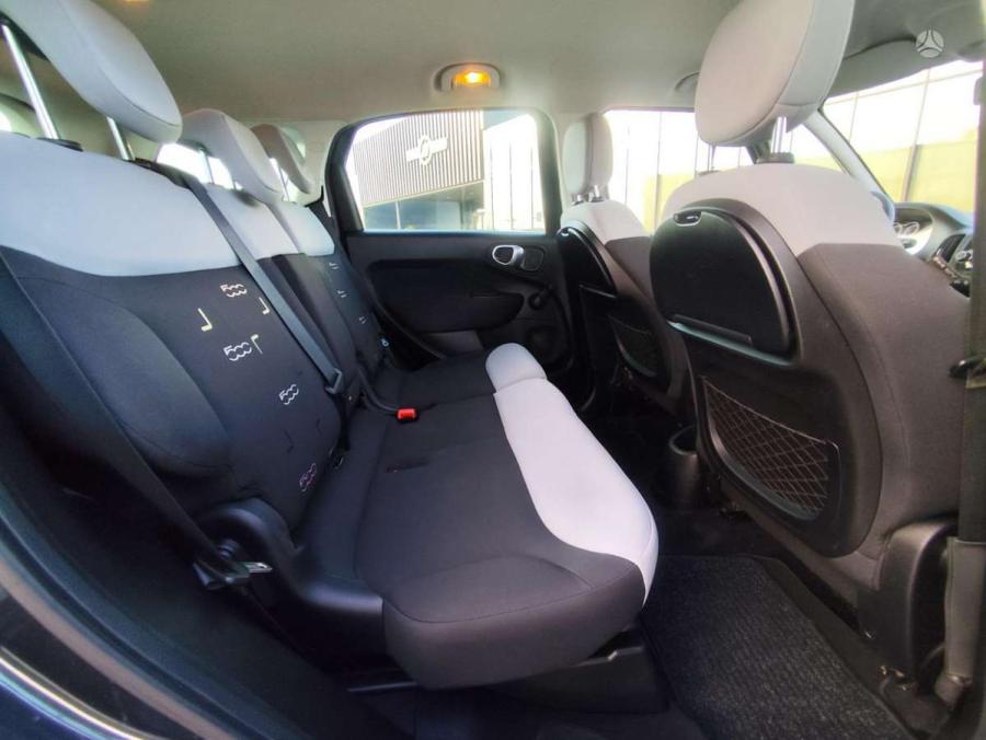 Black Fiat 500L 2014 in Siauliai, with an engine capacity of 1.60 L and mileage of 189 thousand km for 3990 €, photo 34 on AUTOMOTO.COM.LV