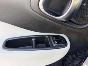 Brūns Fiat 500L 2013 Tauragė, ar dzinēja tilpumu 1.25 L un nobraukumu 190 tūkst. km par 3699 €, foto 15 vietnē AUTOMOTO.COM.LV
