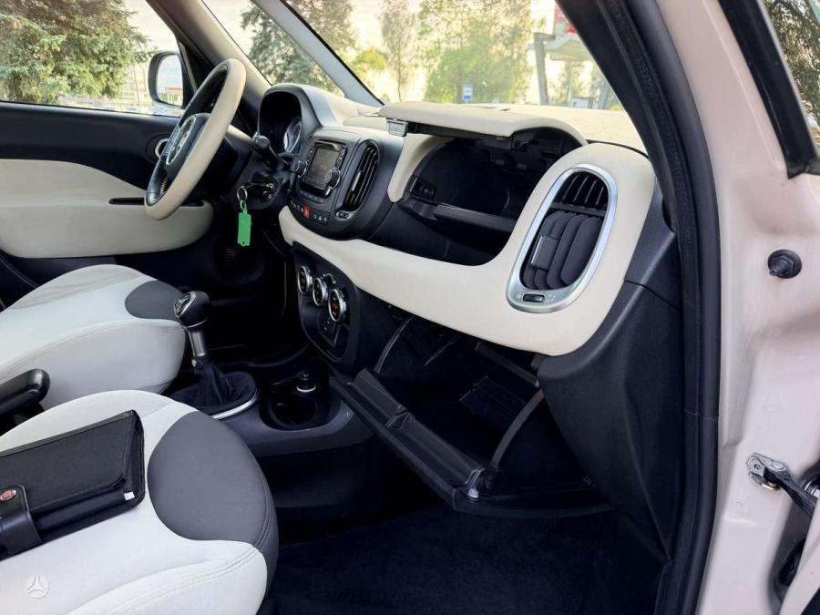 Brūns Fiat 500L 2013 Tauragė, ar dzinēja tilpumu 1.25 L un nobraukumu 190 tūkst. km par 3699 €, foto 29 vietnē AUTOMOTO.COM.LV