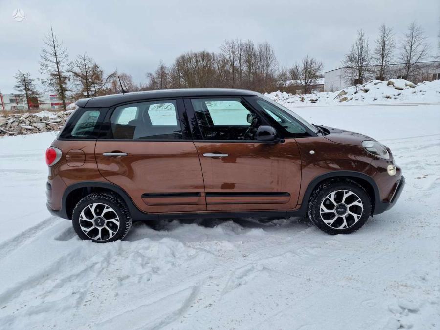 Brūns Fiat 500L 2019 Panevēža, ar dzinēja tilpumu 1.60 L un nobraukumu 203 tūkst. km par 6850 €, foto 4 vietnē AUTOMOTO.COM.LV