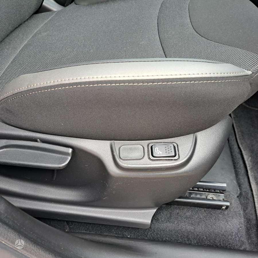 Zaļš Fiat 500L 2018 Viļņa, ar dzinēja tilpumu 1.60 L un nobraukumu 207 tūkst. km par 5450 €, foto 32 vietnē AUTOMOTO.COM.LV