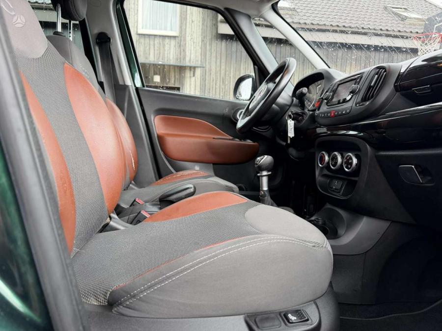 Zaļš Fiat 500L 2014 Utena, ar dzinēja tilpumu 1.60 L un nobraukumu 252 tūkst. km par 4650 €, foto 7 vietnē AUTOMOTO.COM.LV
