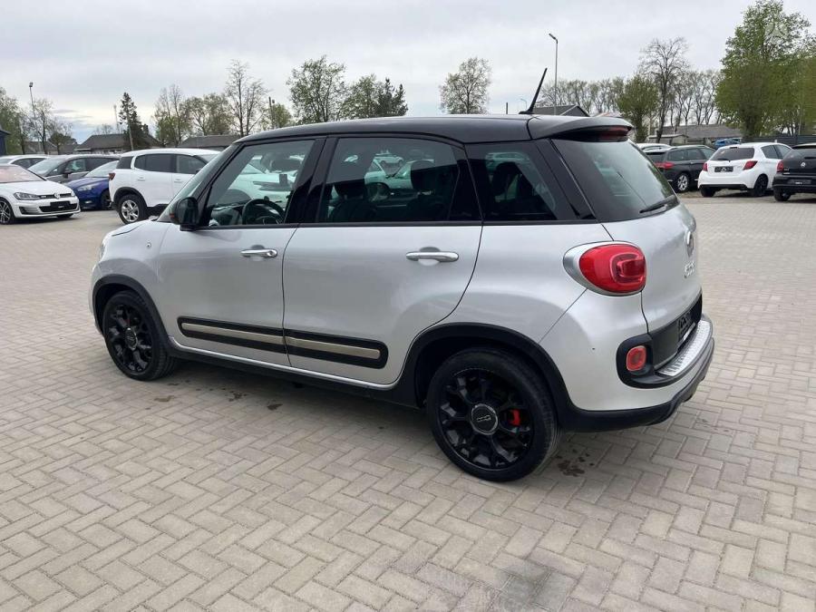 Grey Fiat 500L 2016 in Taurage, with an engine capacity of 1.60 L and mileage of 196 thousand km for 5100 €, photo 11 on AUTOMOTO.COM.LV