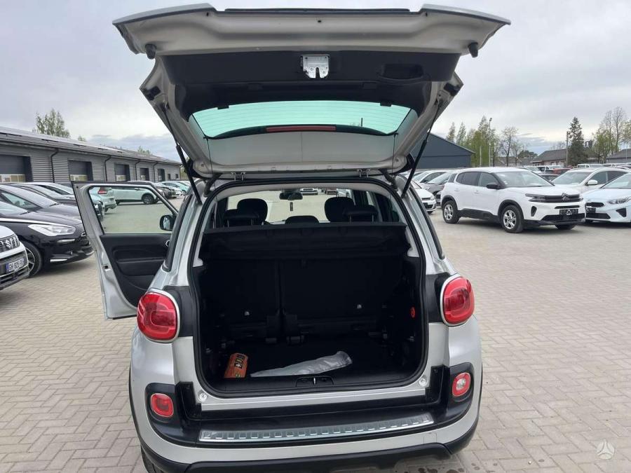 Grey Fiat 500L 2016 in Taurage, with an engine capacity of 1.60 L and mileage of 196 thousand km for 5100 €, photo 15 on AUTOMOTO.COM.LV