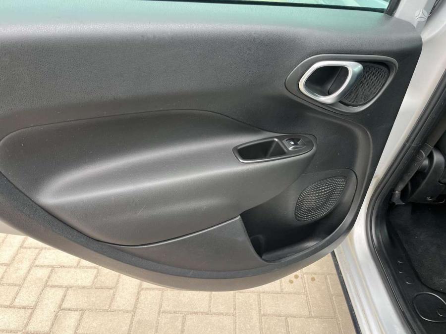 Grey Fiat 500L 2016 in Taurage, with an engine capacity of 1.60 L and mileage of 196 thousand km for 5100 €, photo 22 on AUTOMOTO.COM.LV