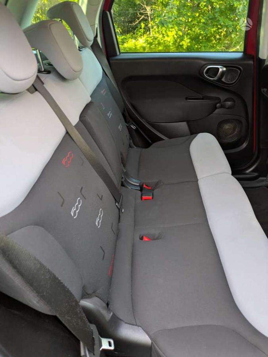 Red Fiat 500L 2013 in Siauliai, with an engine capacity of 1.25 L and mileage of 213 thousand km for 4700 €, photo 14 on AUTOMOTO.COM.LV
