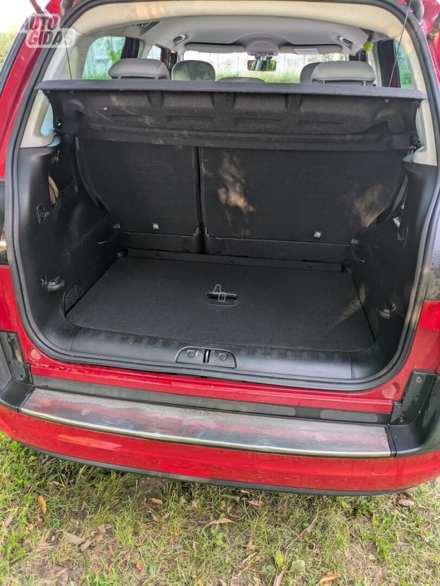 Sarkans Fiat 500L 2013 Šauļi, ar dzinēja tilpumu 1.30 L un nobraukumu 213 tūkst. km par 4250 €, foto 11 vietnē AUTOMOTO.COM.LV