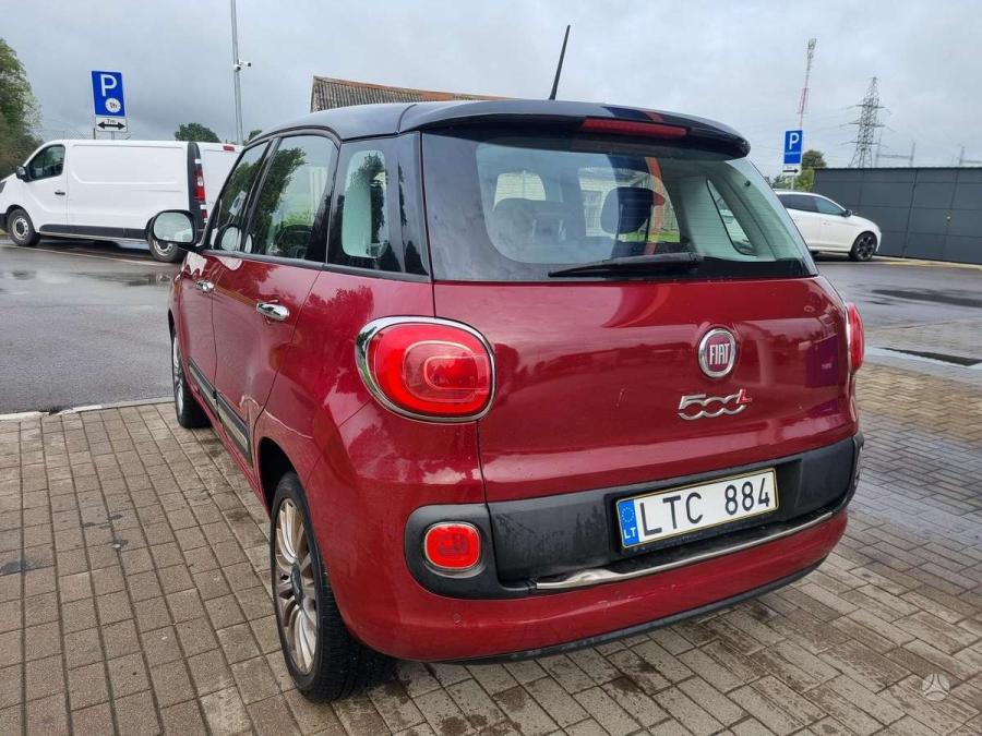 Red Fiat 500L 2014 in Taurage, with an engine capacity of 1.30 L and mileage of 219 thousand km for 2500 €, photo 11 on AUTOMOTO.COM.LV