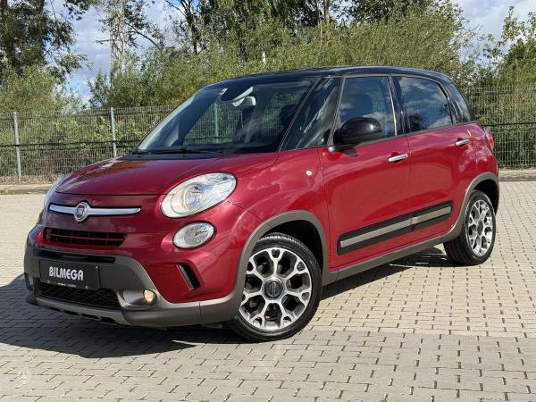 Красный Фиат 500L 2015 в Мариямполе, объемом двигателя 1.00 л и пробегом 117 тыс. км за 4350 €, фото 1 на AUTOMOTO.COM.LV
