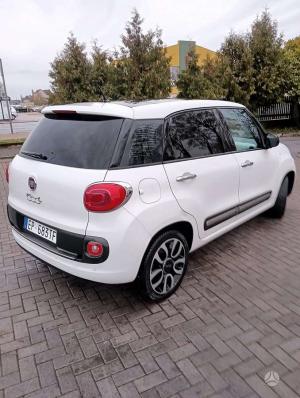 White Fiat 500L 2013 in Taurage, with an engine capacity of 1.25 L and mileage of 223 thousand km for 2350 €, photo 8 on AUTOMOTO.COM.LV