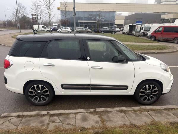 Balts Fiat 500L 2015 Viļņa, ar dzinēja tilpumu 1.25 L un nobraukumu 228 tūkst. km par 4500 €, foto 2 vietnē AUTOMOTO.COM.LV