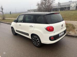 White Fiat 500L 2015 in Vilnius, with an engine capacity of 1.25 L and mileage of 228 thousand km for 4500 €, photo 3 on AUTOMOTO.COM.LV