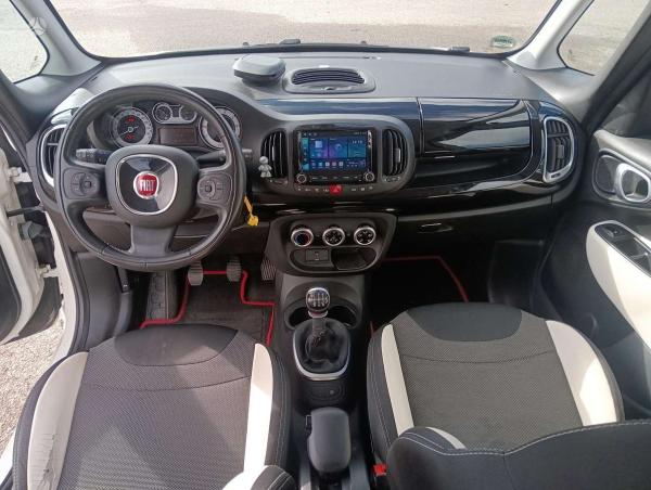 Белый Фиат 500L 2015 в Утена, объемом двигателя 1.60 л и пробегом 182 тыс. км за 5650 €, фото 10 на AUTOMOTO.COM.LV