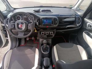 White Fiat 500L 2015 in Utena, with an engine capacity of 1.60 L and mileage of 182 thousand km for 5650 €, photo 11 on AUTOMOTO.COM.LV