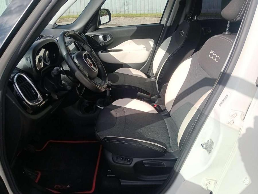 White Fiat 500L 2015 in Utena, with an engine capacity of 1.60 L and mileage of 182 thousand km for 5650 €, photo 13 on AUTOMOTO.COM.LV