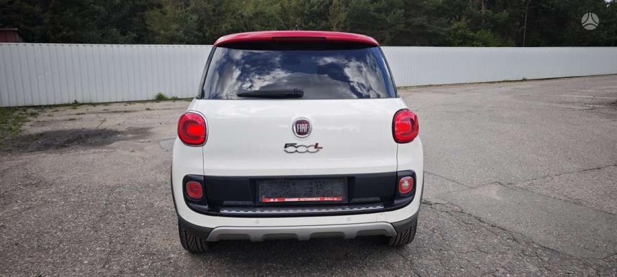 White Fiat 500L 2015 in Utena, with an engine capacity of 1.60 L and mileage of 182 thousand km for 4650 €, photo 6 on AUTOMOTO.COM.LV