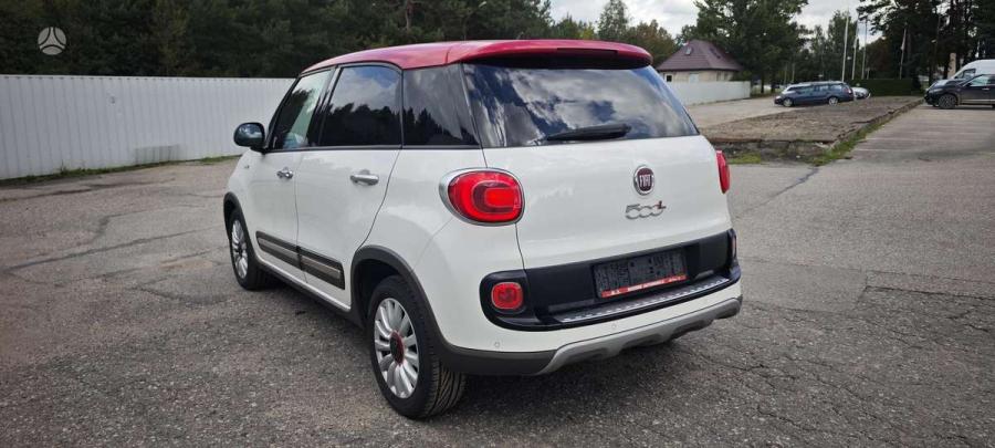 White Fiat 500L 2015 in Utena, with an engine capacity of 1.60 L and mileage of 182 thousand km for 4650 €, photo 4 on AUTOMOTO.COM.LV