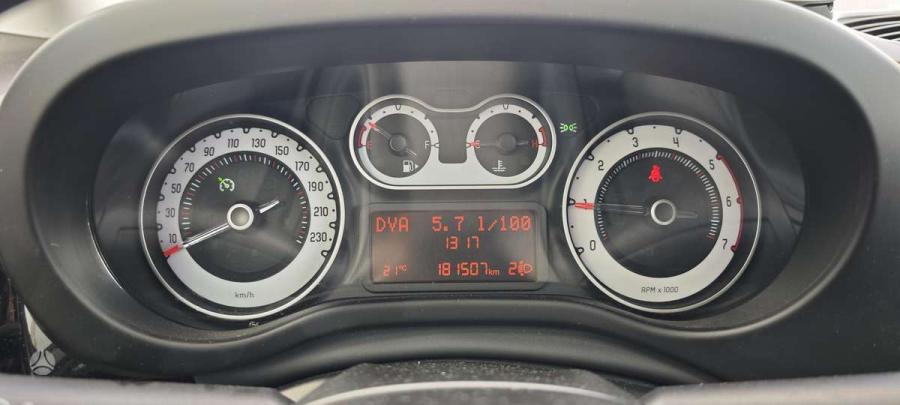 White Fiat 500L 2015 in Utena, with an engine capacity of 1.60 L and mileage of 182 thousand km for 4650 €, photo 16 on AUTOMOTO.COM.LV