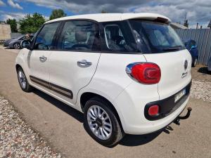 White Fiat 500L 2014 in Taurage, with an engine capacity of 1.30 L and mileage of 190 thousand km for 4100 €, photo 7 on AUTOMOTO.COM.LV