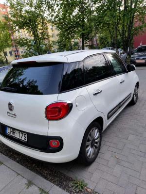 Balts Fiat 500L 2014 Klaipėda, ar dzinēja tilpumu 1.25 L un nobraukumu 267 tūkst. km par 2000 €, foto 3 vietnē AUTOMOTO.COM.LV