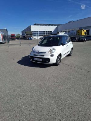 White Fiat 500L 2014 in Marijampole, with an engine capacity of 1.40 L and mileage of 230 thousand km for 3700 €, photo  on AUTOMOTO.COM.LV