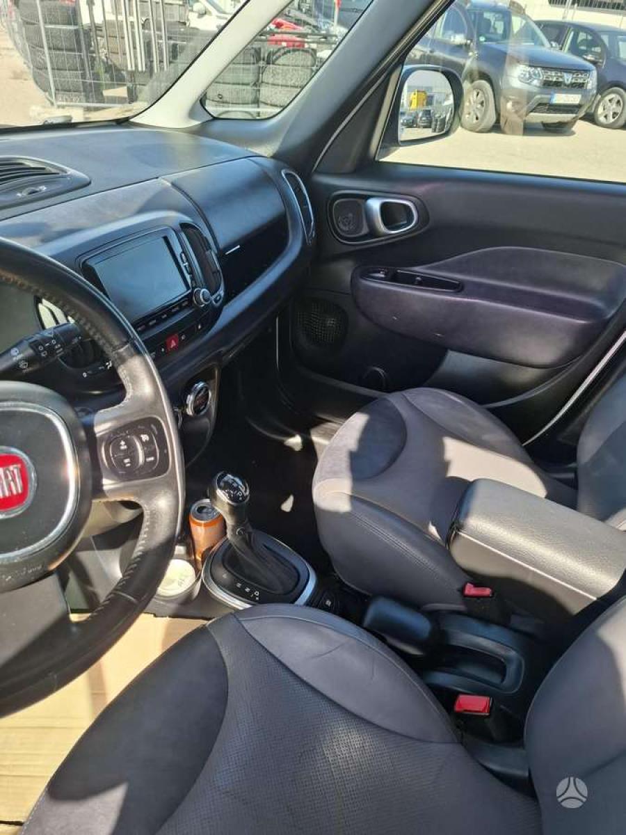 Balts Fiat 500L 2014 Marijampole, ar dzinēja tilpumu 1.40 L un nobraukumu 230 tūkst. km par 3700 €, foto 6 vietnē AUTOMOTO.COM.LV