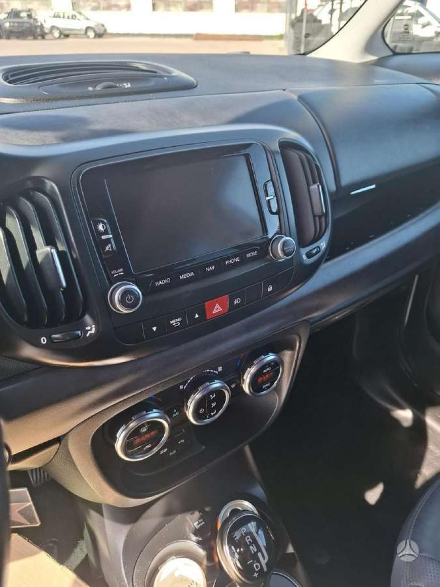 Balts Fiat 500L 2014 Marijampole, ar dzinēja tilpumu 1.40 L un nobraukumu 230 tūkst. km par 3700 €, foto 7 vietnē AUTOMOTO.COM.LV